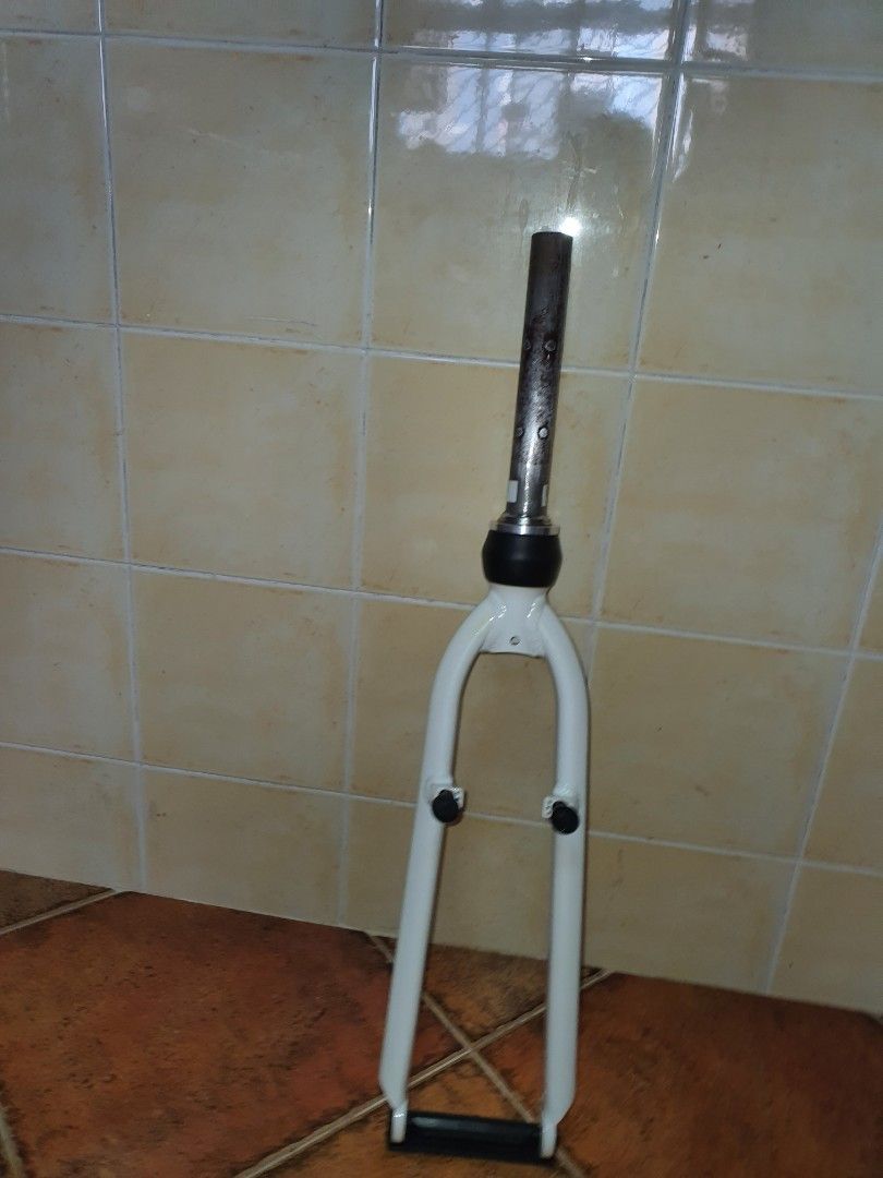 WINORA F1 Suspension Fork, Sports Equipment, Bicycles & Parts, Bicycles ...