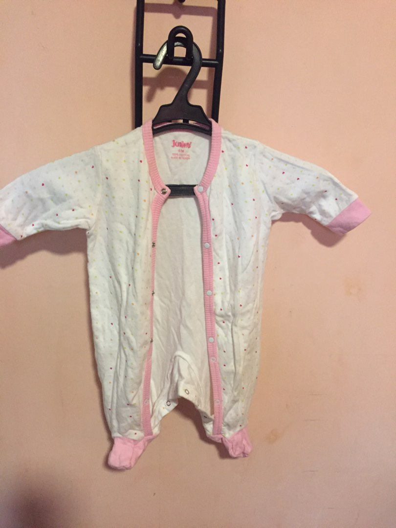 100 only, Babies & Kids, Babies & Kids Fashion on Carousell