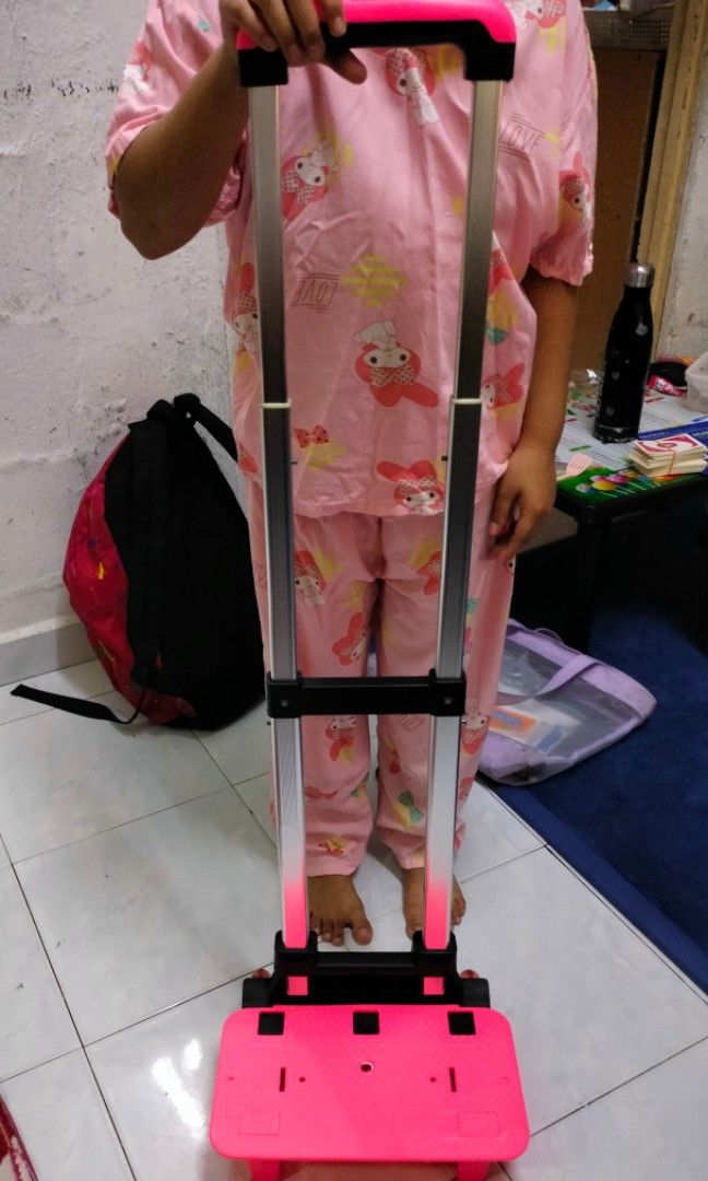 2 wheel school back trolley Troli beg sekolah budak, Hobbies & Toys ...