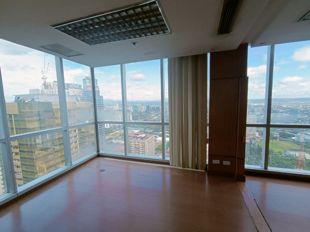 773sqm Office Space in Orient Square for Rent Lease Sale Ortigas Center ...
