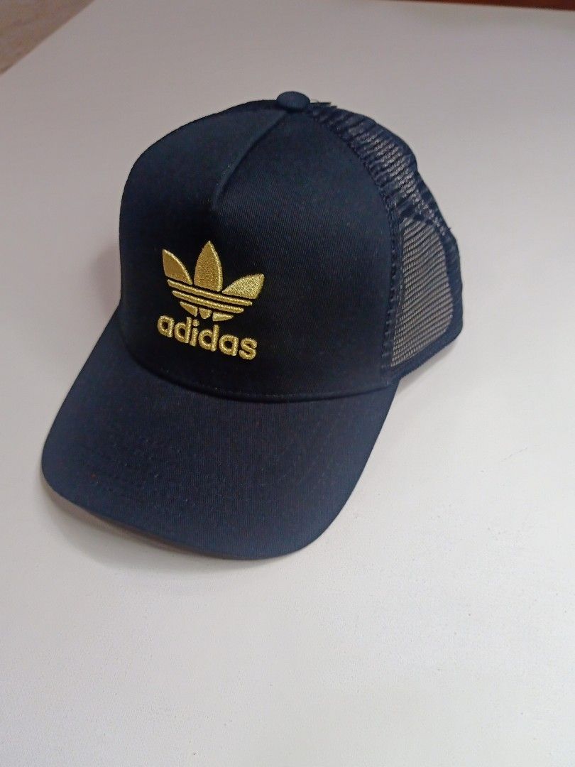 Adidas Originals Trucker Cap, Men's Fashion, Watches & Accessories, Cap & Hats on Carousell