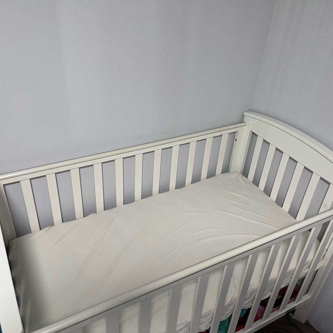 Babyhood Classic Cot (4-in-1 baby cot), Babies & Kids, Baby Nursery ...