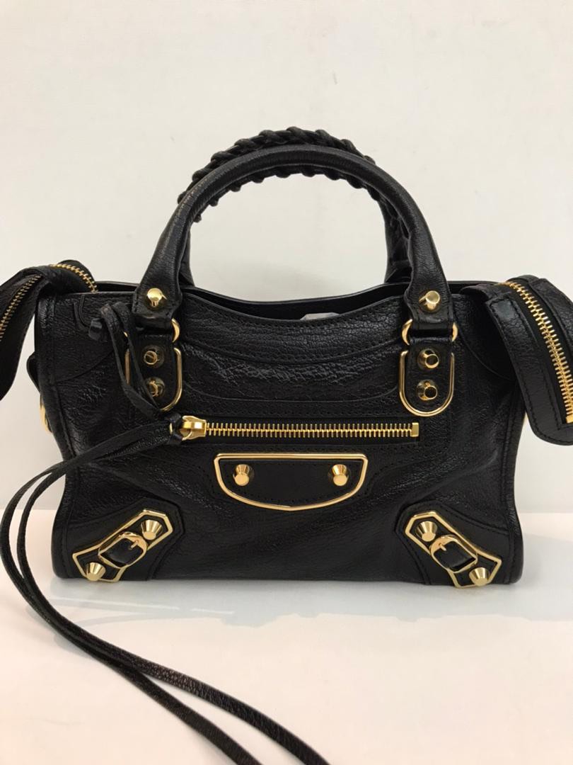 Balenciaga City Metallic Edge Bag, Luxury, Bags & Wallets on Carousell