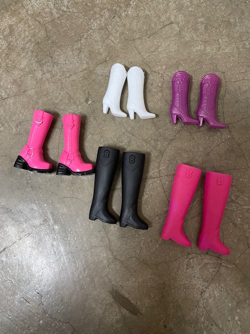 barbie boots 90s / fashion fever, Hobbies & Toys, Toys & Games on Carousell