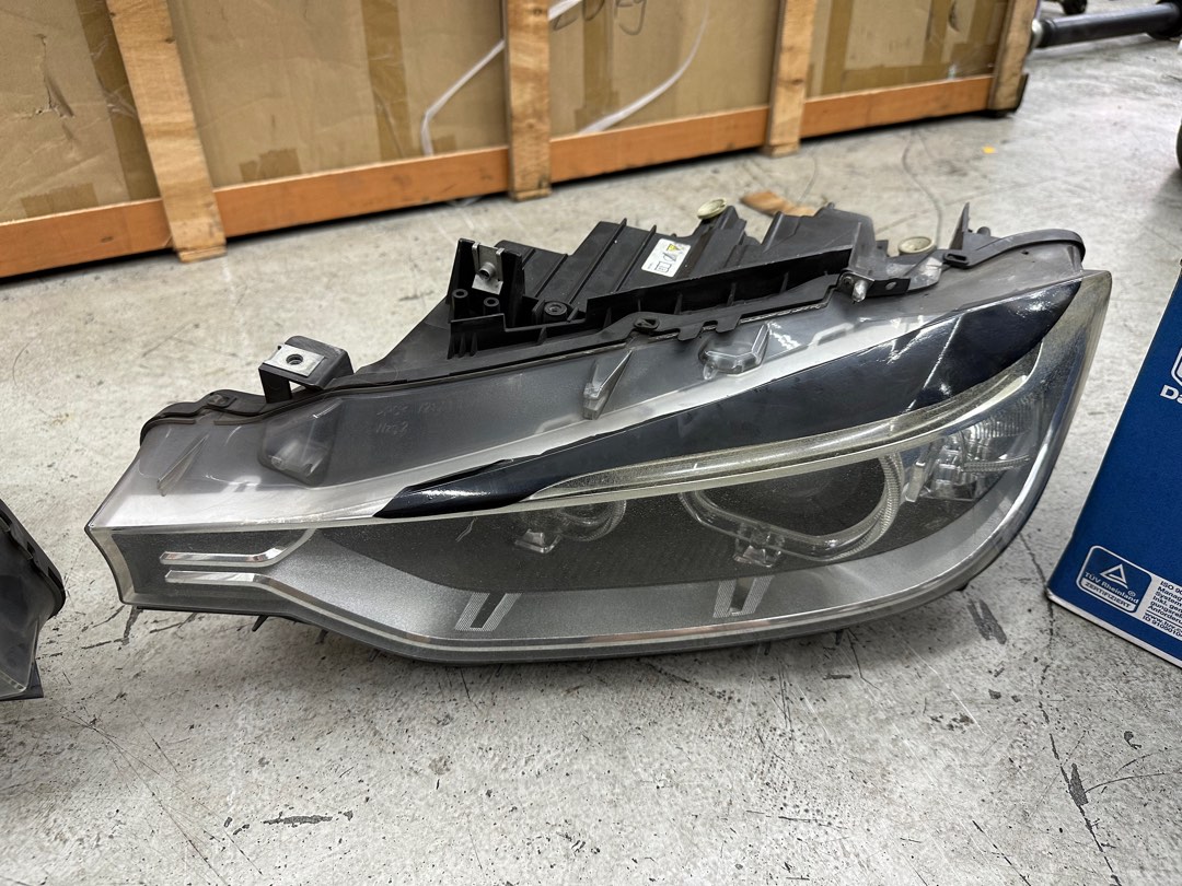 BMW F30 3 Series Original Headlight 1 Pair Car Accessories bmw-f30-3-series-original-headlight-1-pair-car-accessories