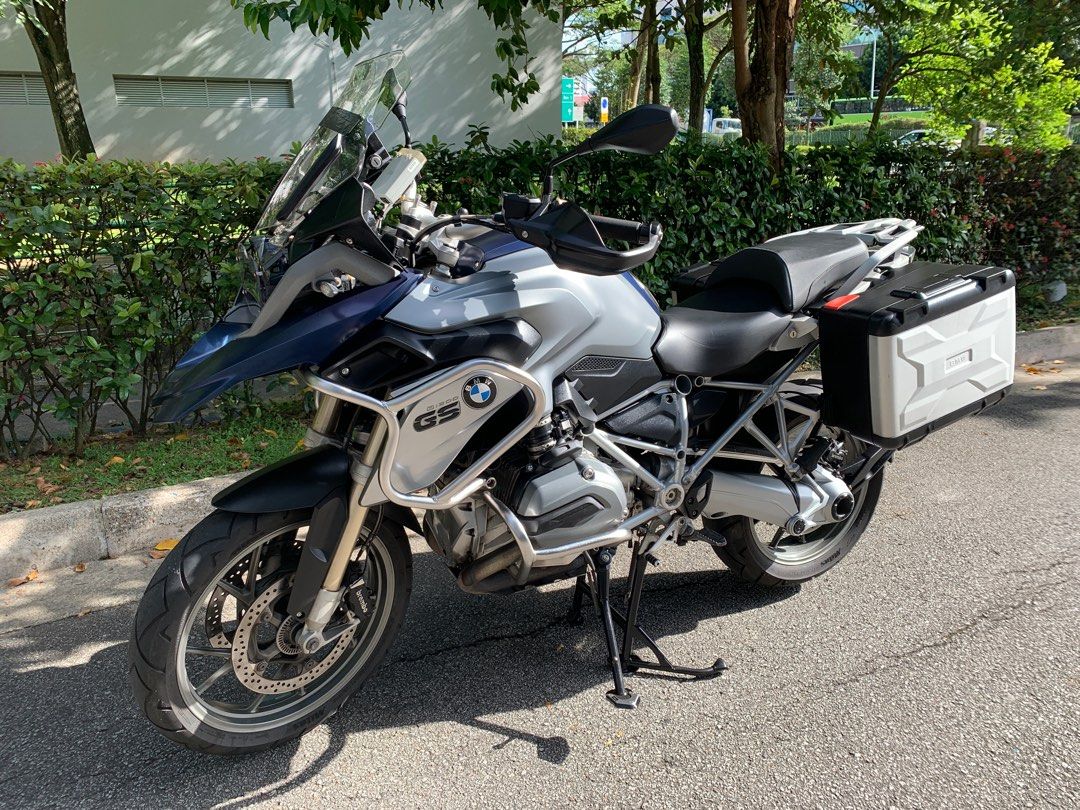 BMW R1200GS Keyless Model Frozen Dark Blue Metallic Color. One Mature ...