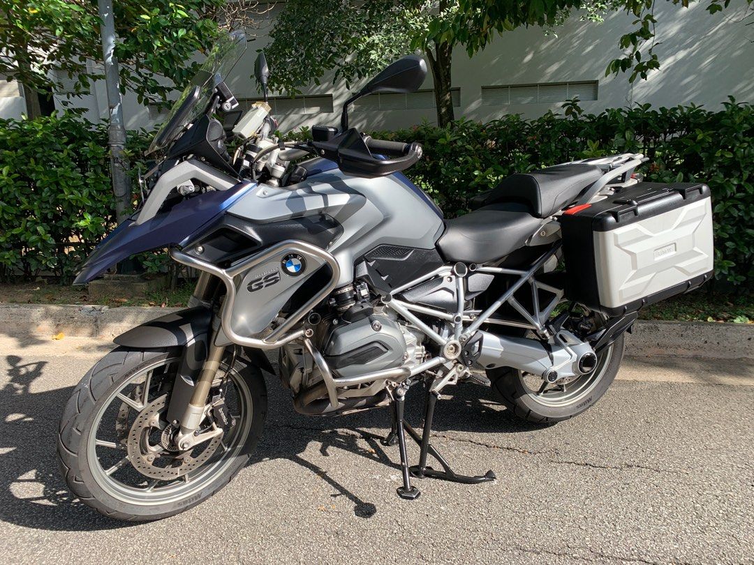 BMW R1200GS Keyless Model Frozen Dark Blue Metallic Color. One Mature ...