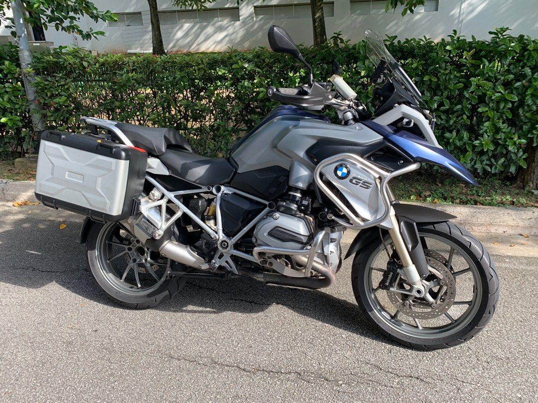 BMW R1200GS Keyless Model Frozen Dark Blue Metallic Color. One Mature ...