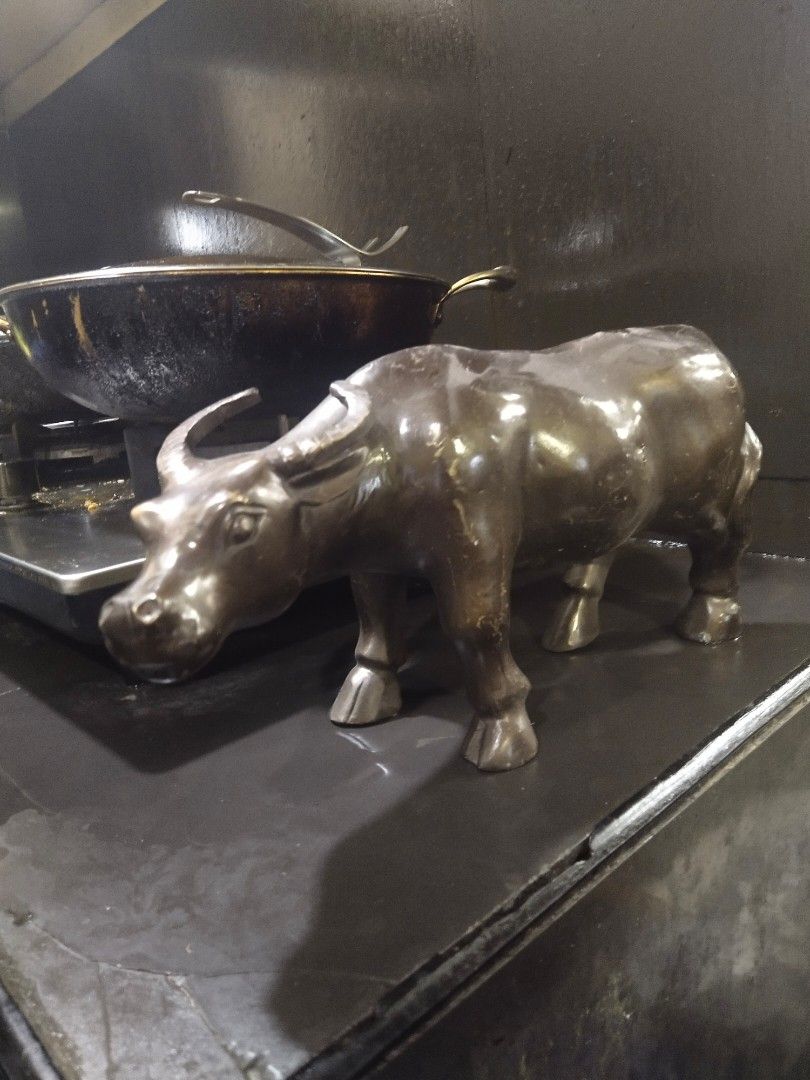 Brass bull / carabao statue, Hobbies & Toys, Memorabilia & Collectibles ...