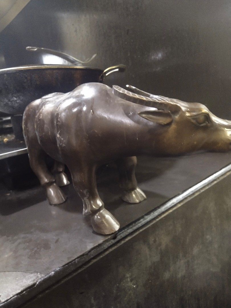 Brass bull / carabao statue, Hobbies & Toys, Memorabilia & Collectibles ...