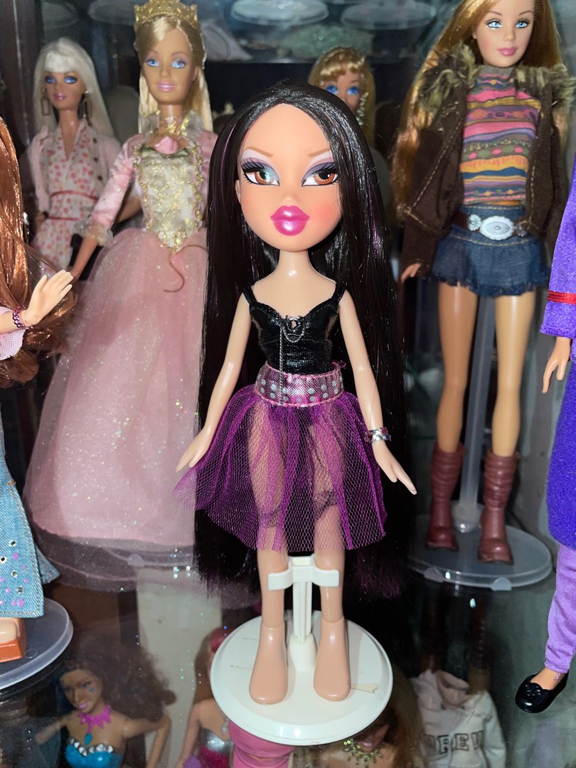 Bratz Spring Break Jade, Hobbies & Toys, Toys & Games on Carousell