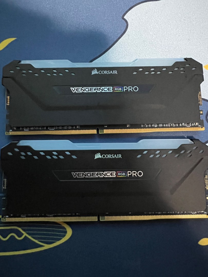 Corsair vengeance RGB pro 32gb kit, Computers & Tech, Parts ...
