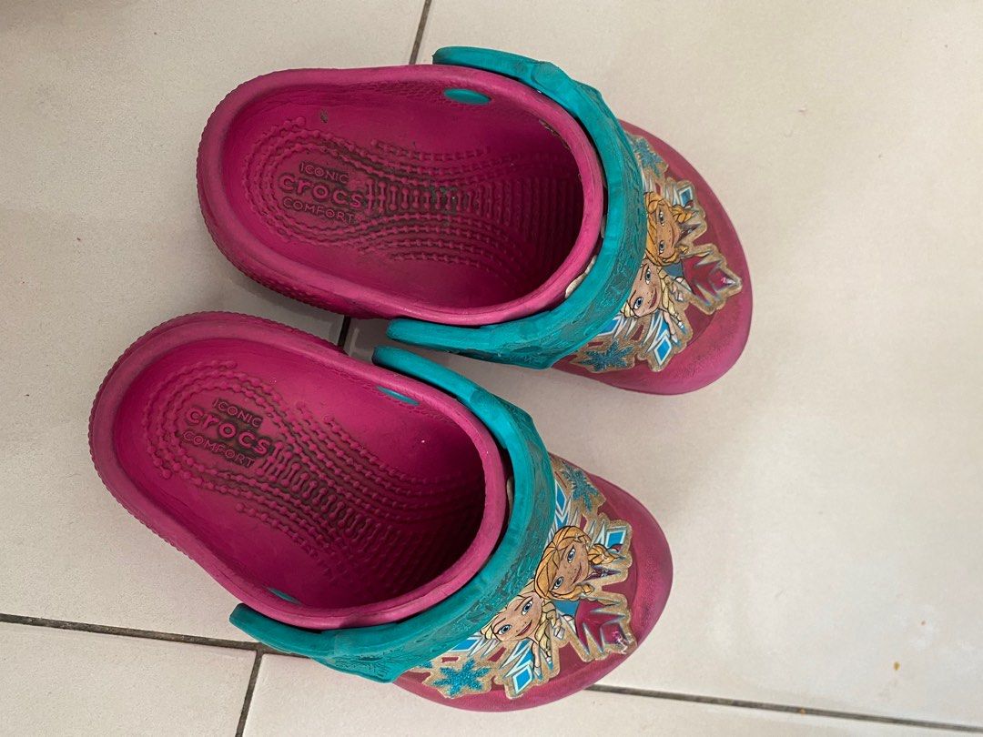 Crocs C7, Babies & Kids, Babies & Kids Fashion on Carousell