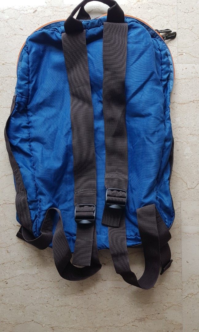 Crumpler Europe Imported Light Delight Backpack Blue, Men's Fashion ...