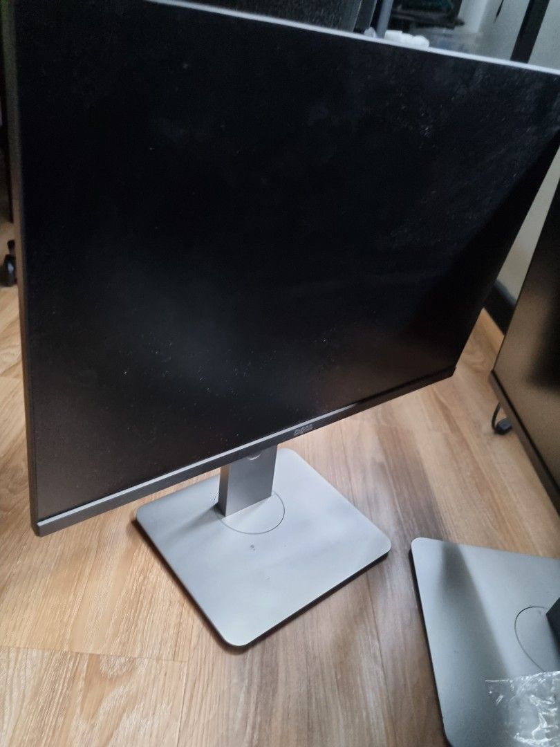 Dell 24 inch dual monitor and arm, Computers & Tech, Parts ...