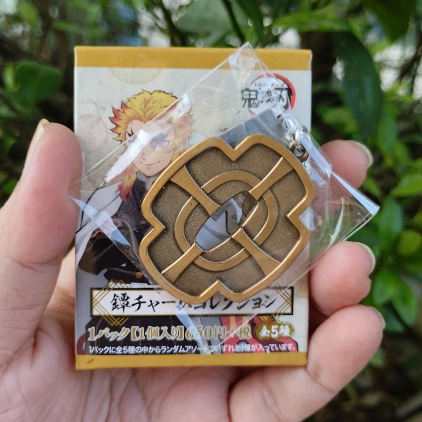Demon Slayer Sound Hashira Tengen Uzui Sword Charm, Hobbies & Toys ...
