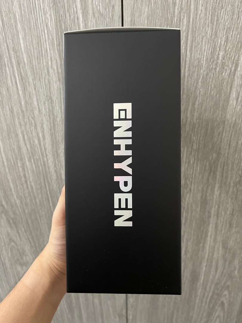 ENHYPEN OFFICIAL LIGHTSTICK [SEALED & ONHAND], Hobbies & Toys ...