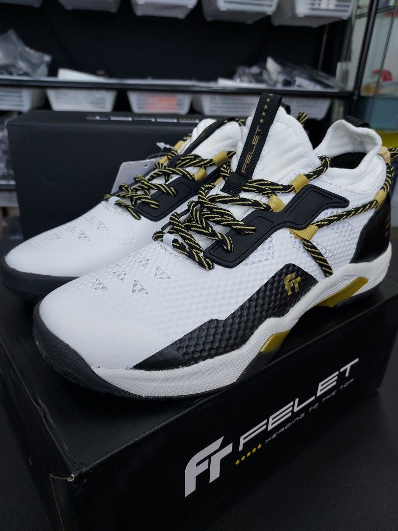 Felet Badminton Shoes "Flying Pro", Sports Equipment, Sports & Games ...