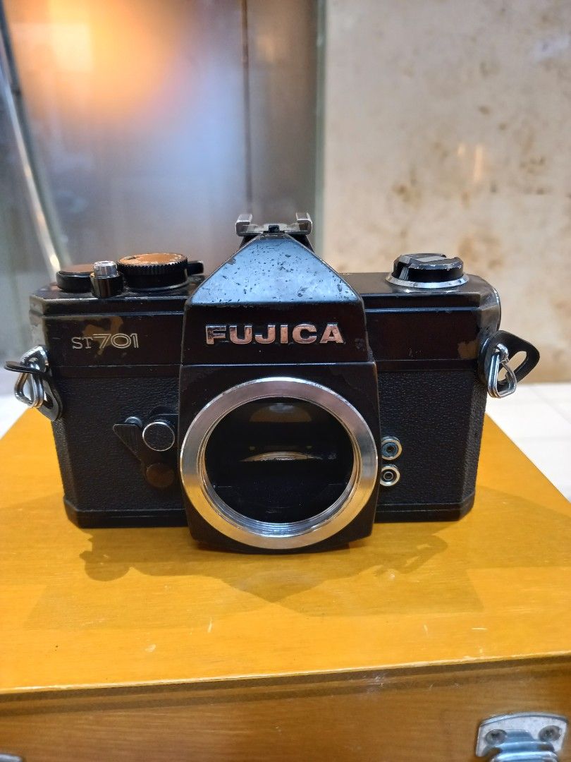 Fujica ST 701 Black Screw mt body 35mm film camera..gd working ...