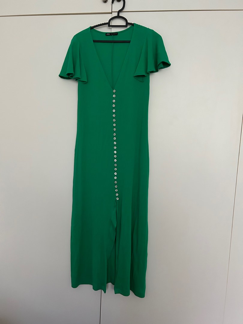 Green ribbed maxi dress, Women's Fashion, Dresses & Sets, Dresses on ...