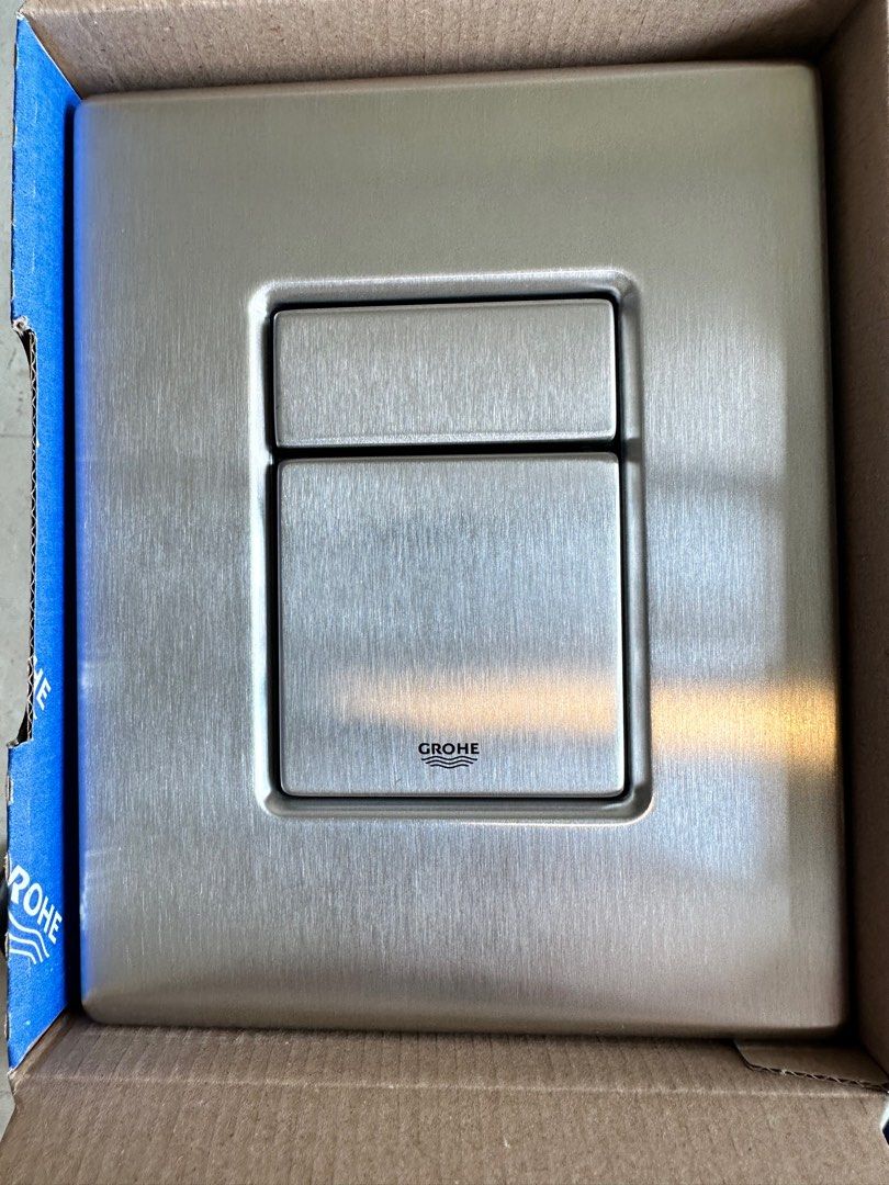 GROHE Skate Cosmopolitan S - Flush Plate for WC with 2 flushes & start ...