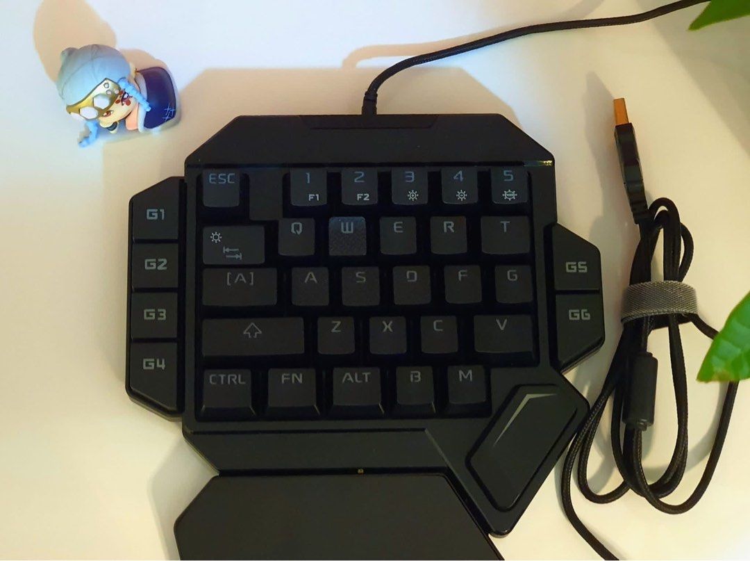 Half mechanical RGB keyboard ( free keycap puller ), Computers & Tech, Parts & Accessories ...