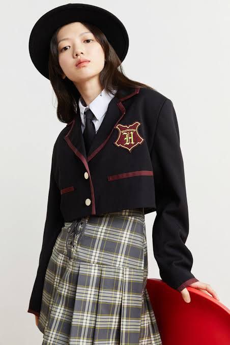 H&M Harry Potter Uniform Set, Fesyen Wanita, Pakaian Wanita, Lainnya di ...