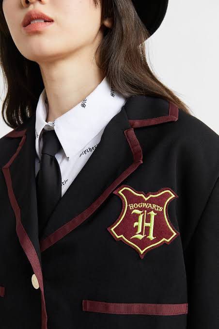 H&M Harry Potter Uniform Set, Fesyen Wanita, Pakaian Wanita, Lainnya di ...