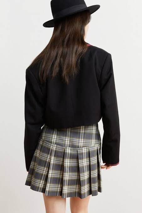 H&M Harry Potter Uniform Set, Fesyen Wanita, Pakaian Wanita, Lainnya di ...