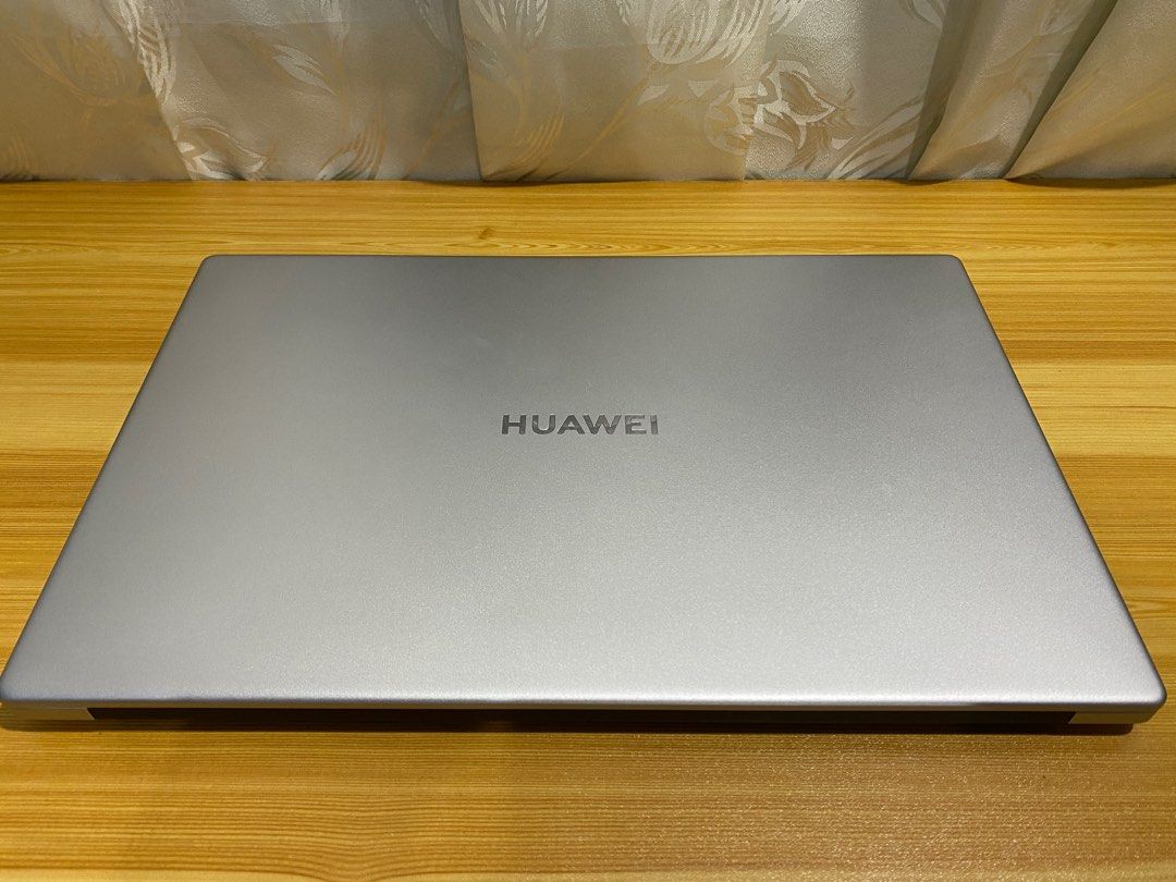 HUAWEI MATEBOOK D15 / TOUCH SCANNER/ CORE i5 10TH GENERATION/ 8GB RAM ...