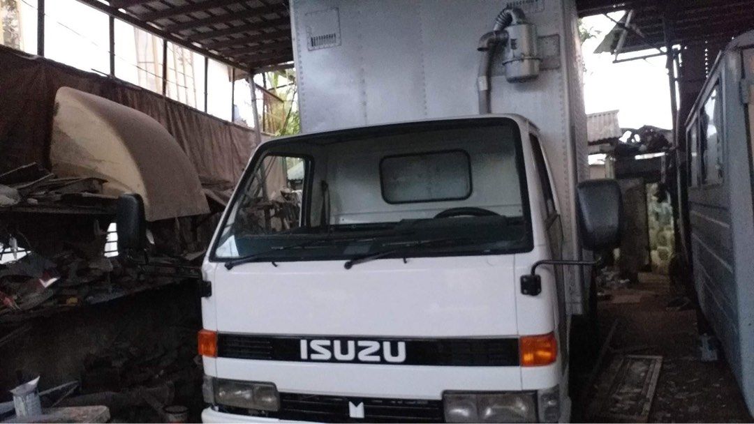 Isuzu NKR 4HF1 Manual, Cars for Sale, Used Cars on Carousell