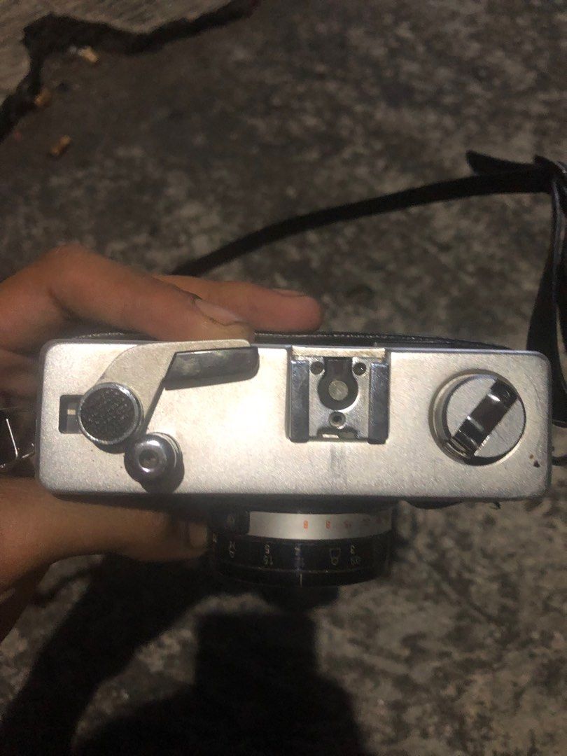 Kamera analog jadul ricoh, Fotografi di Carousell