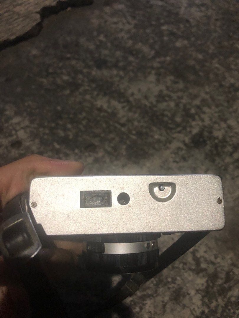 Kamera analog jadul ricoh, Fotografi di Carousell