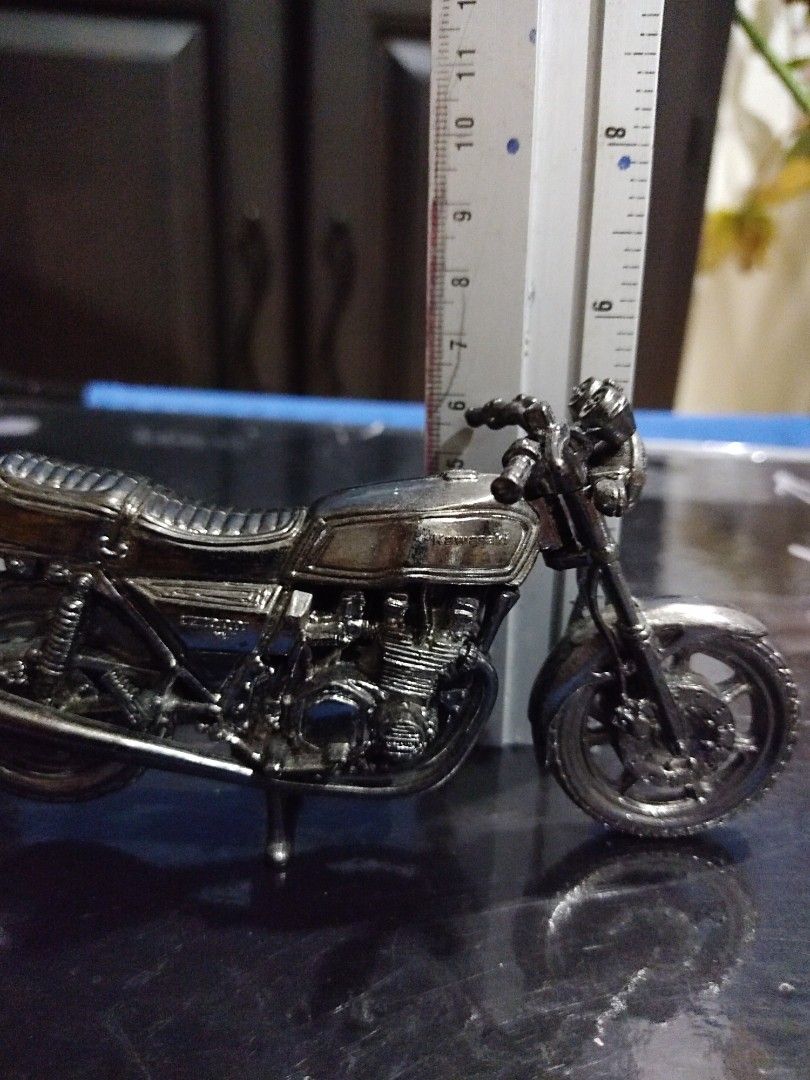 Kawasaki Z1000 MKII Diecast, Hobbies & Toys, Collectibles & Memorabilia ...