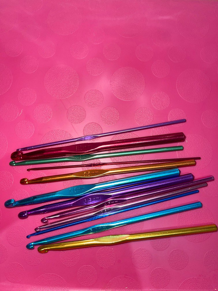 Knitting tool / Crochet tool (Panggantsilyo) - all for 100, Hobbies ...