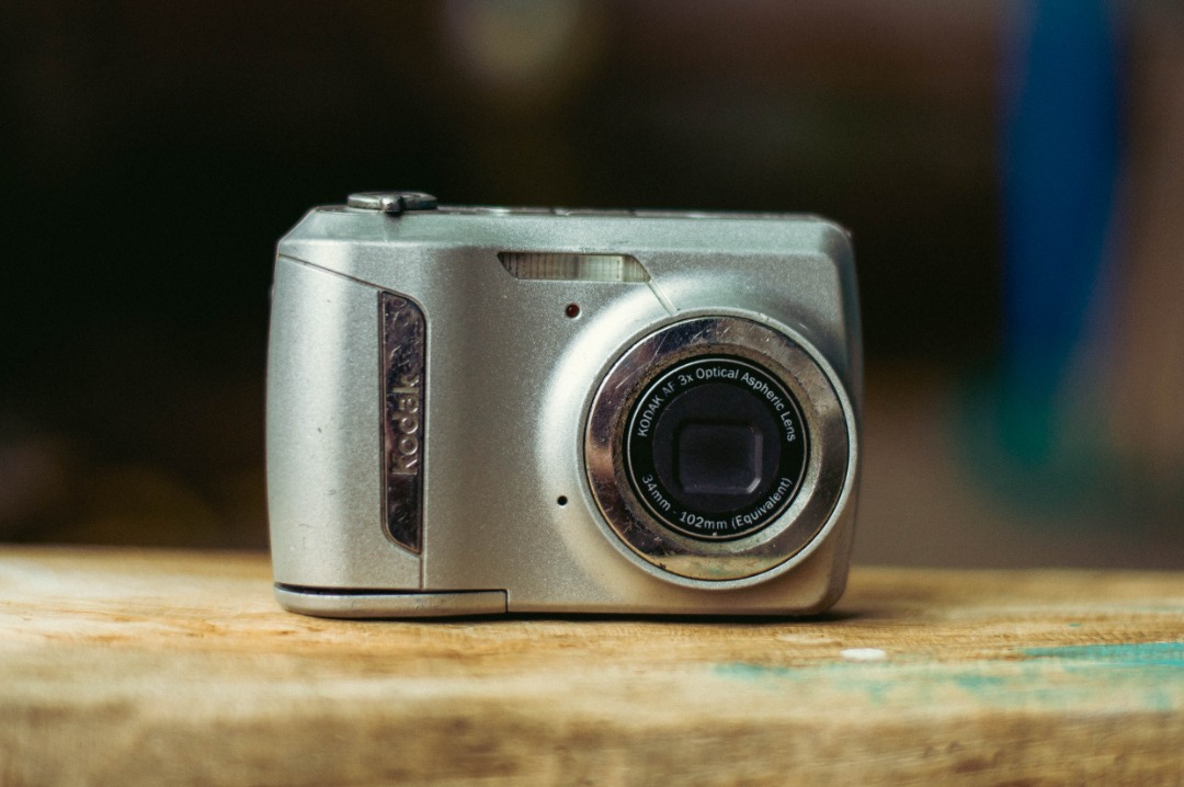 Kodak EasyShare C142 CCD sensor (film like output), Photography ...