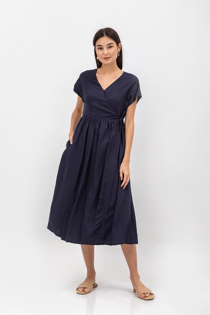 LAB Emry Linen Wrap Maxi Dress in Navy, Women's Fashion, Dresses & Sets, Dresses on Carousell
