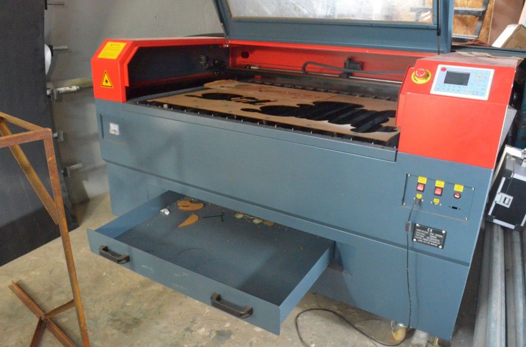 Laser Cutting Machine- AS-1310C- 2019 model, Commercial & Industrial, Industrial Equipment on ...