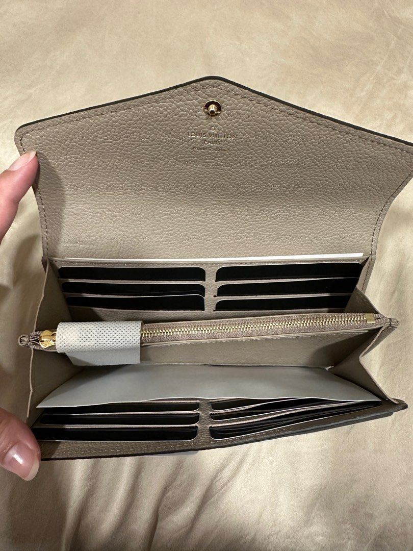 Louis Vuitton LV Sarah wallet, Luxury, Bags & Wallets on Carousell