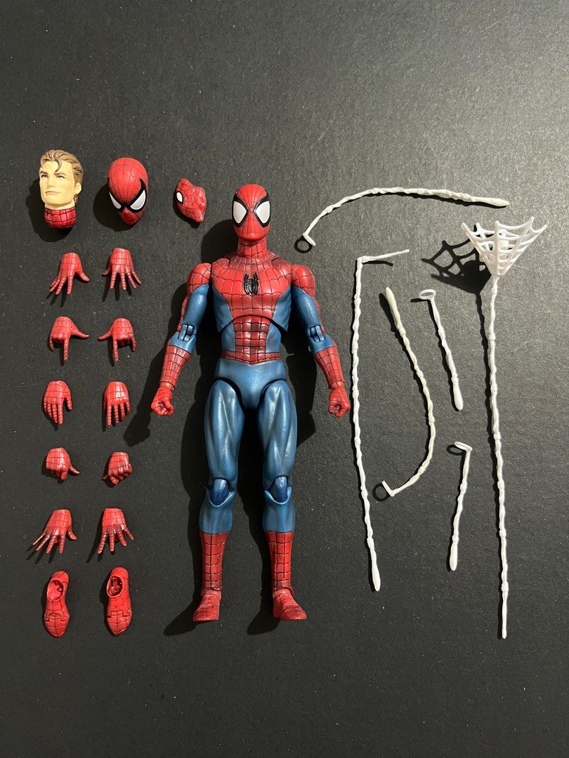 MAFEX Spider-Man 075 (First Release & Original Version), Hobbies & Toys ...