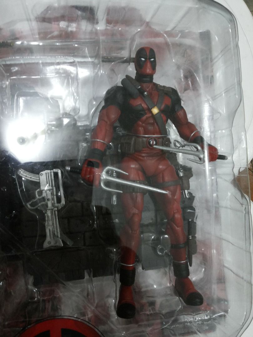 Marvel Select - Deadpool, Hobbies & Toys, Toys & Games on Carousell
