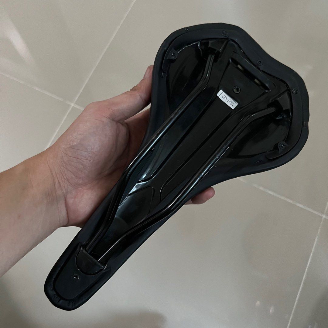Merida Comp CC Saddle for MTB Roas Gravel Bike, Sports Equipment ...