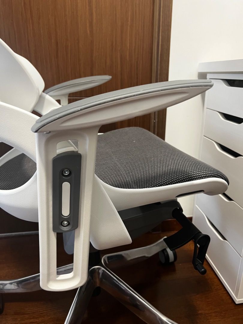 Merryfair ergonomic office chair, Furniture & Home Living, Furniture ...