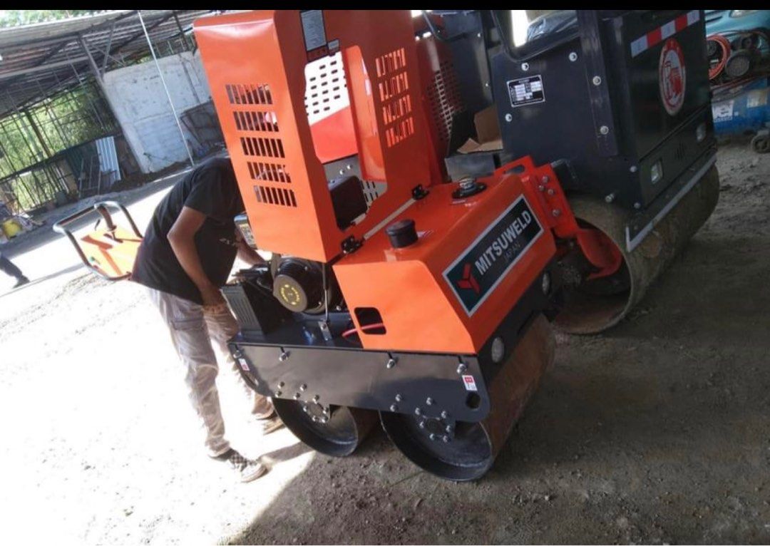MITSUWELD JAPAN WALK BEHIND VIBRATORY ROLLER (MINI PISON), Commercial ...