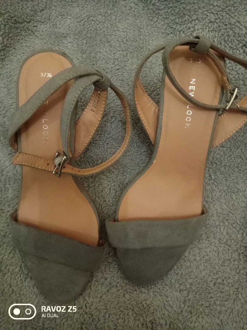 Never been used "Sandals", Women's Fashion, Footwear, Sandals on Carousell
