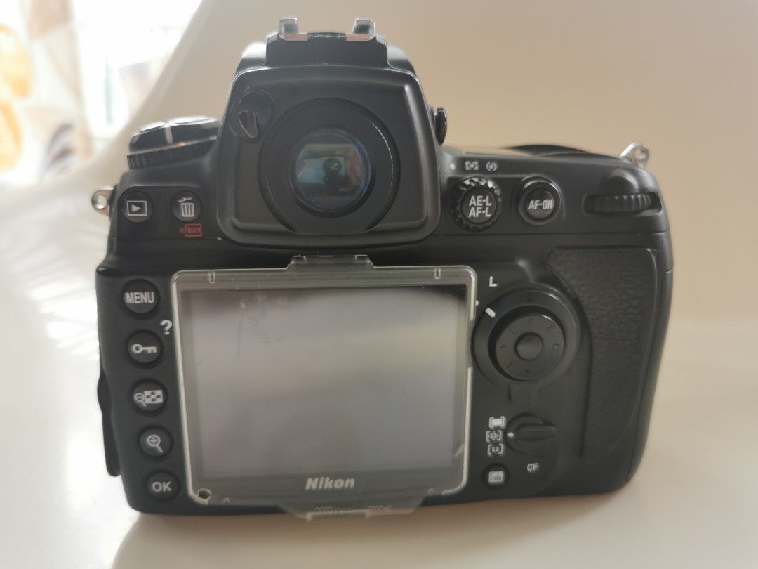 Nikon D700, full frame body, Photography, Cameras on Carousell