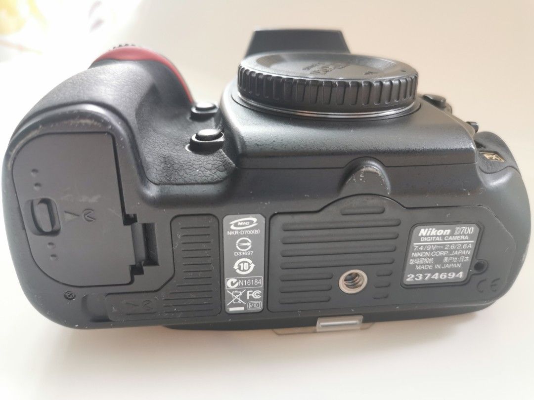 Nikon D700, full frame body, Photography, Cameras on Carousell