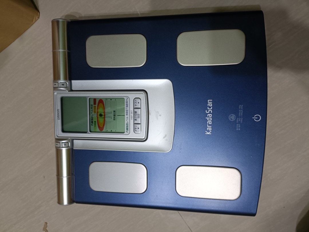 OMRON Karada Scan weighing scale, Health & Nutrition, Health Monitors ...