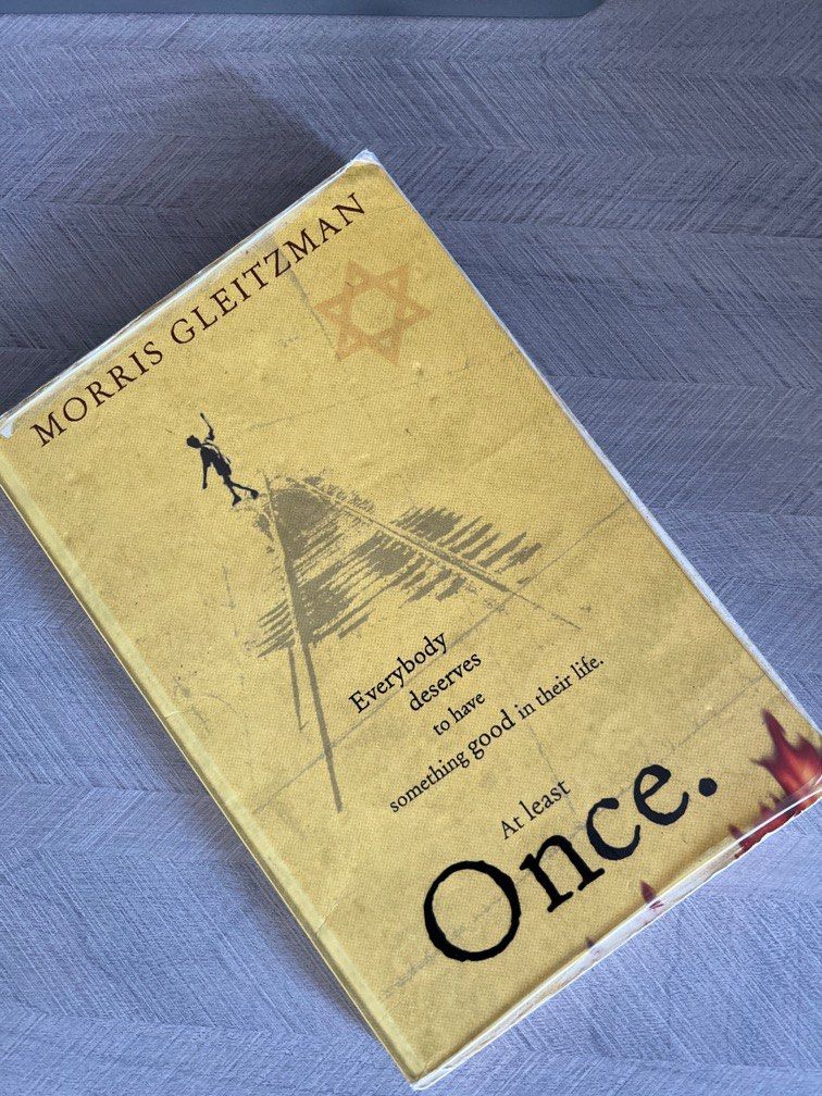Once by Morris Gleitzman, 興趣及遊戲, 書本 & 文具, 小說 & 故事書 - Carousell