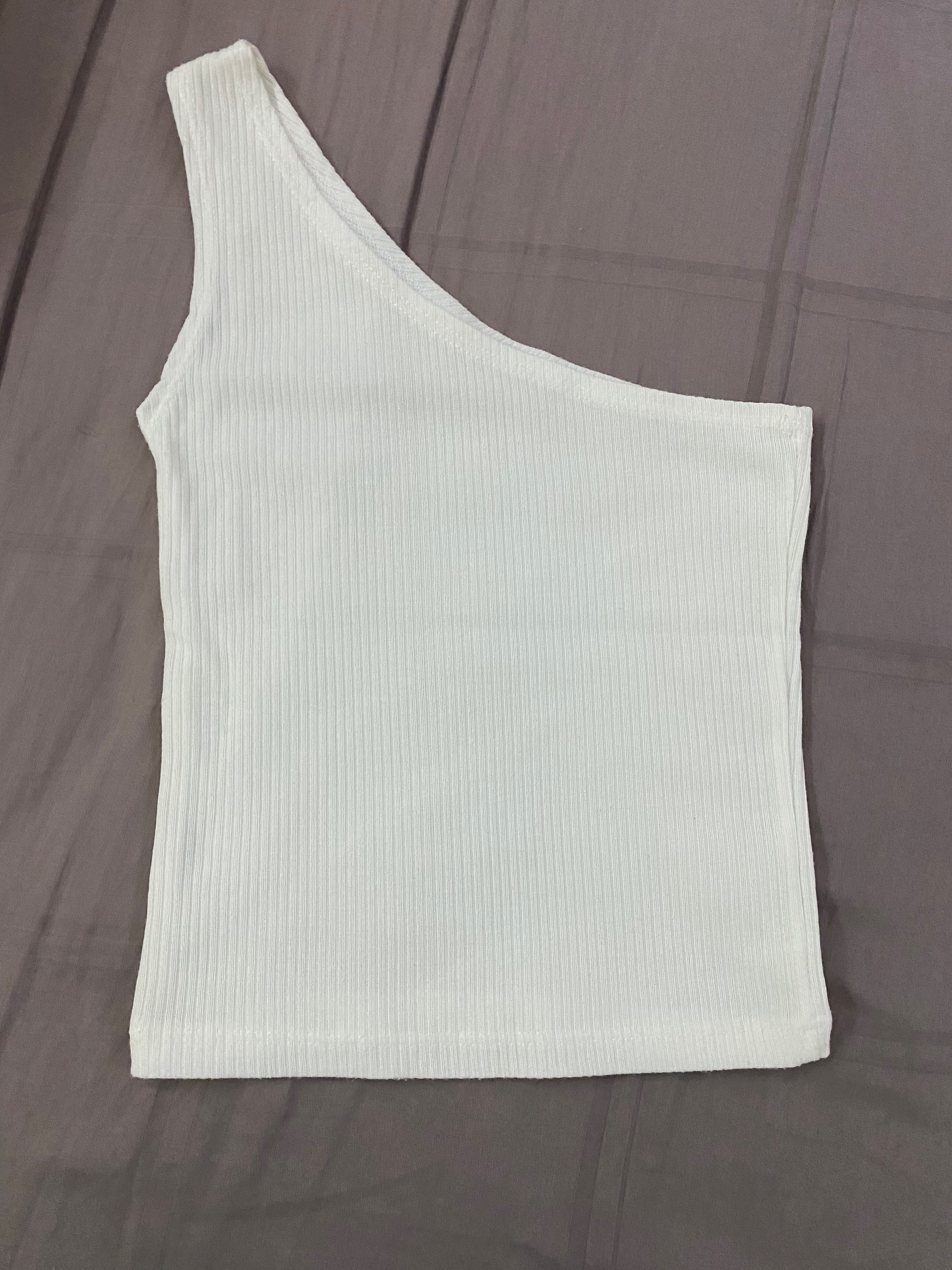 One sided ribbed top, Women's Fashion, Tops, Sleeveless on Carousell